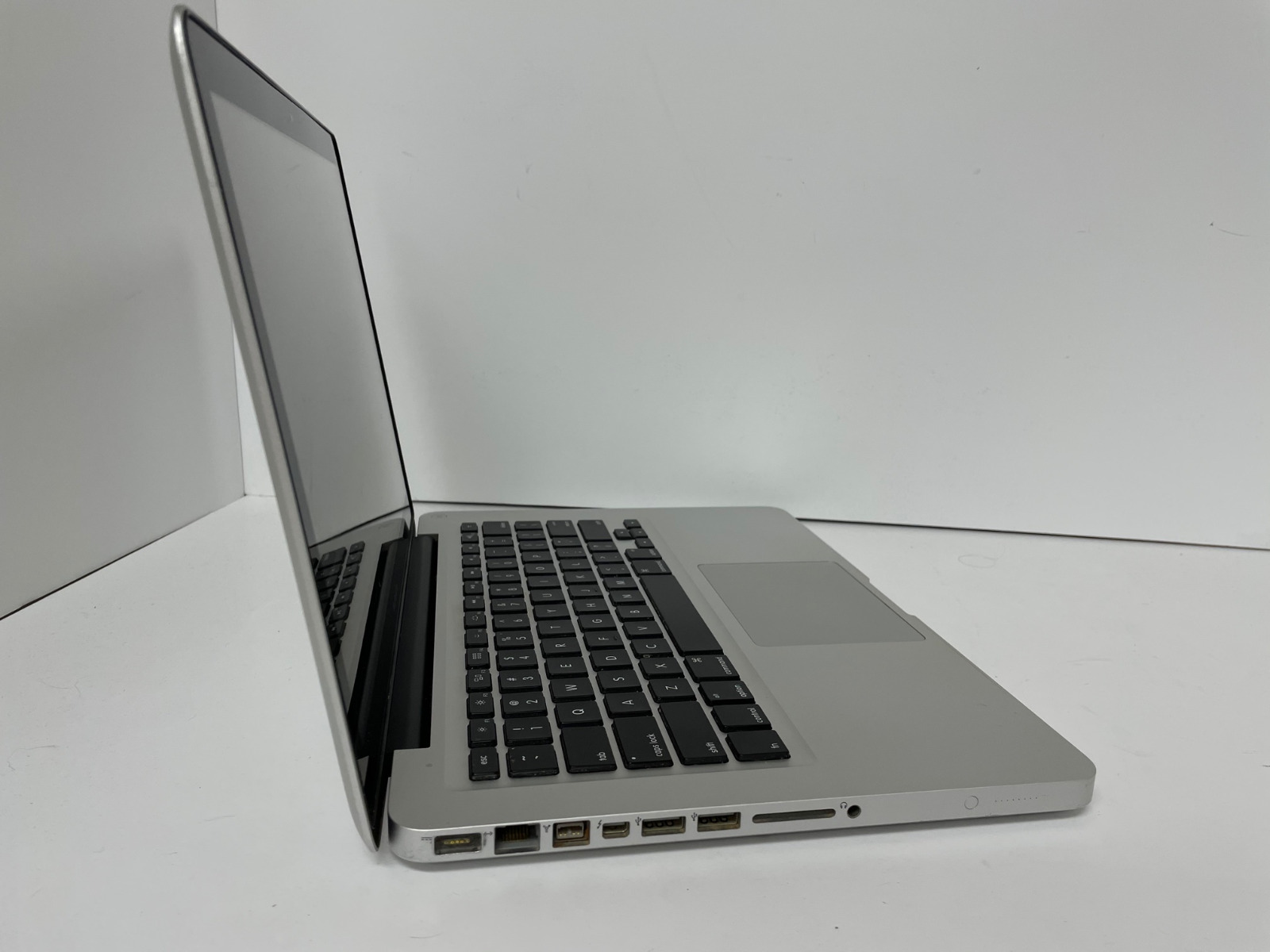 Graphics card in macbook pro any good - kopplex