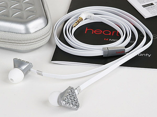 Heartbeats by Lady Gaga High Performance In-Ear Headphones White, elcshop