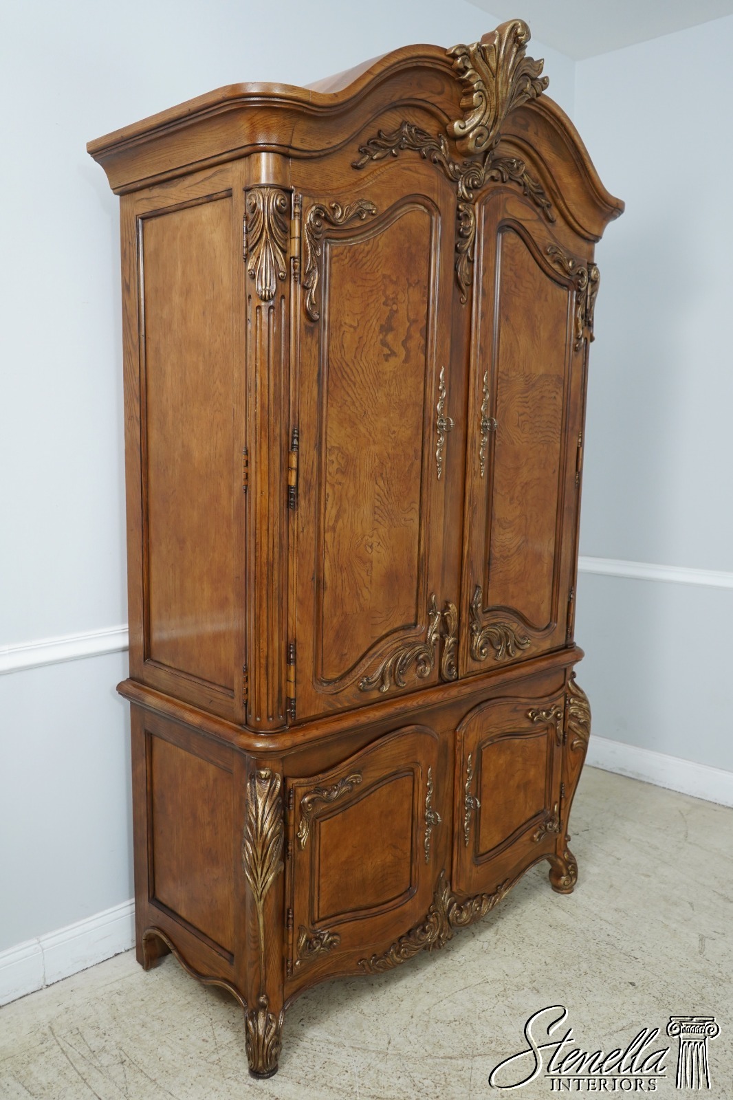 61732EC: HENREDON Large Visage Collection Bedroom Armoire, Stenella ...