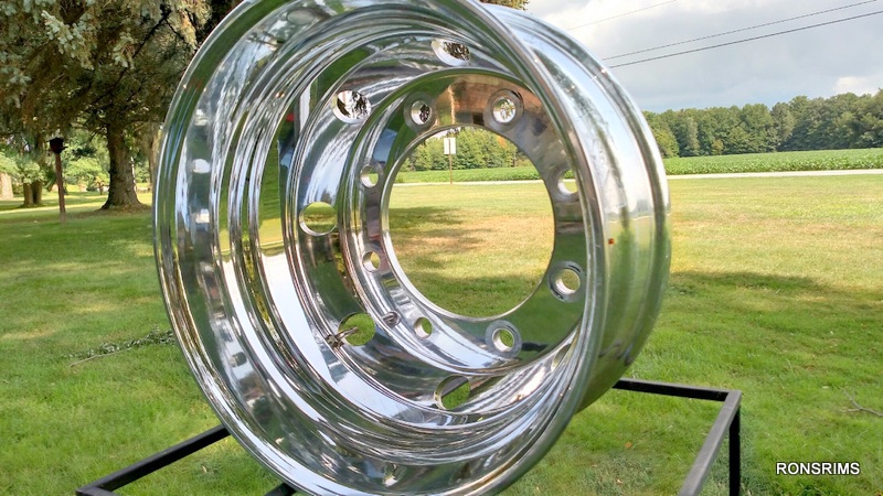 17.5 x 6.75 8 Lug White Solid Steel Trailer Wheel 8 x 275mm Dual Wheels ...